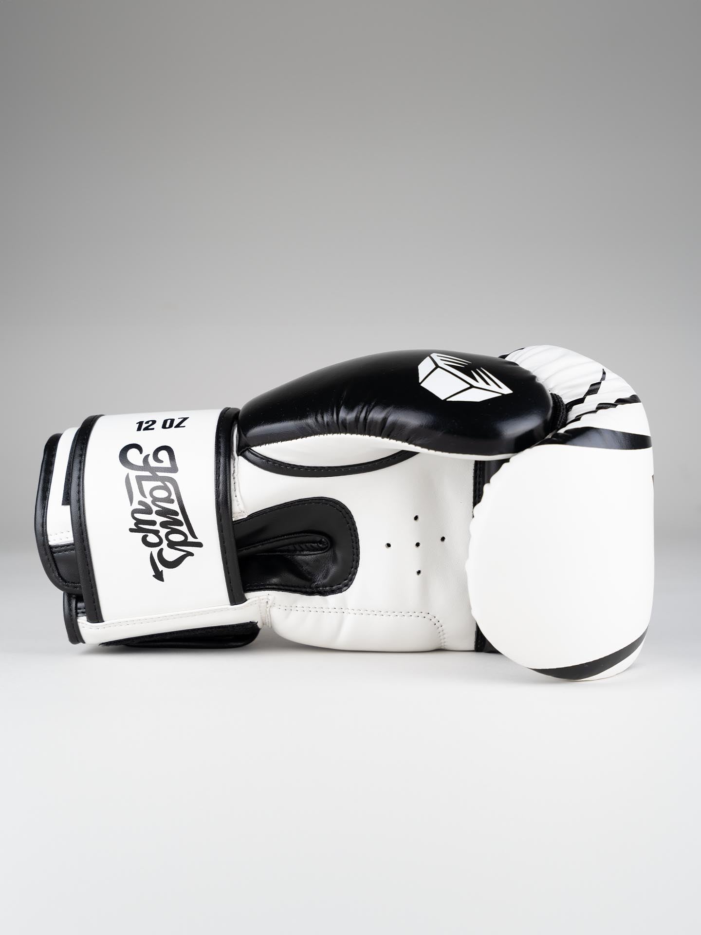 RINGLIFE Boxhandschuhe - No.1 weiß-schwarz – RINGLIFE Fightwear
